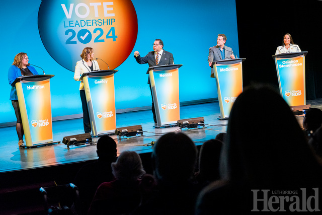 Alberta NDP leadership candidates debate in city
