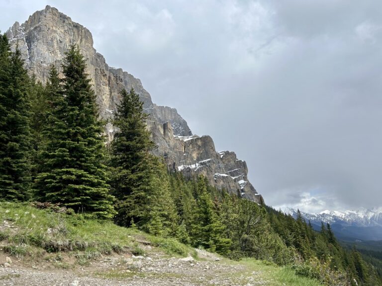 CP NewsAlert: Police say hikers caught in a rock slide in Banff ...