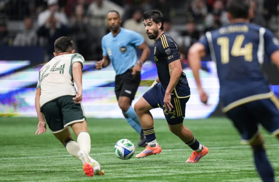 Brian White's late goal gives Whitecaps a draw with Portland