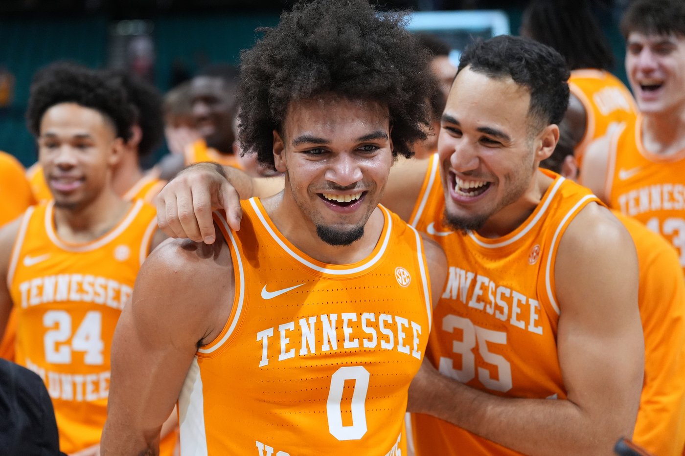 Ja'Kobi Gillespie's clutch free throws lift No. 17 Tennessee to 76-73 win over No. 3 Houston