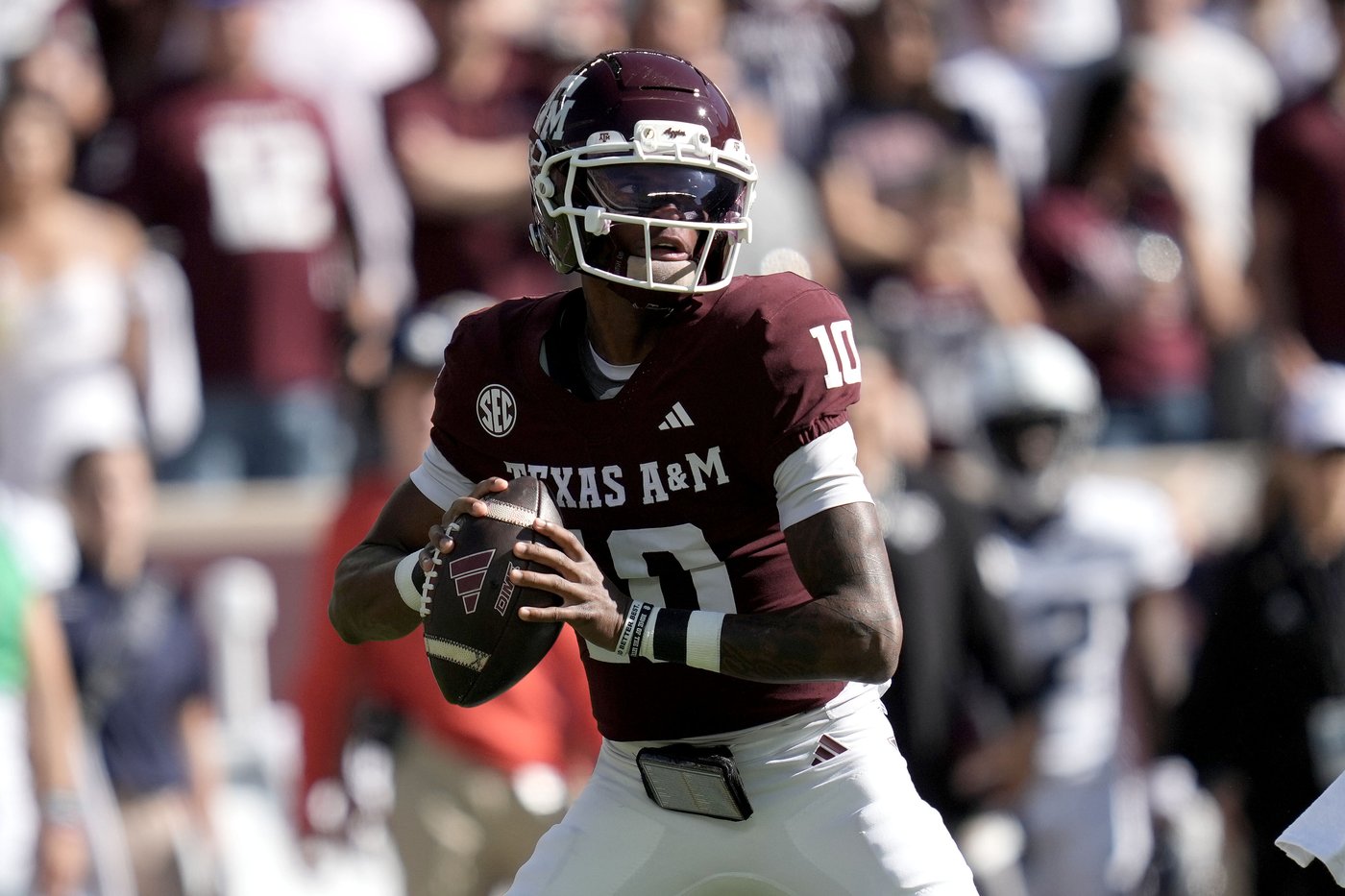 Texas A&M chases perfection and a chance to crush Texas' playoff dreams ...