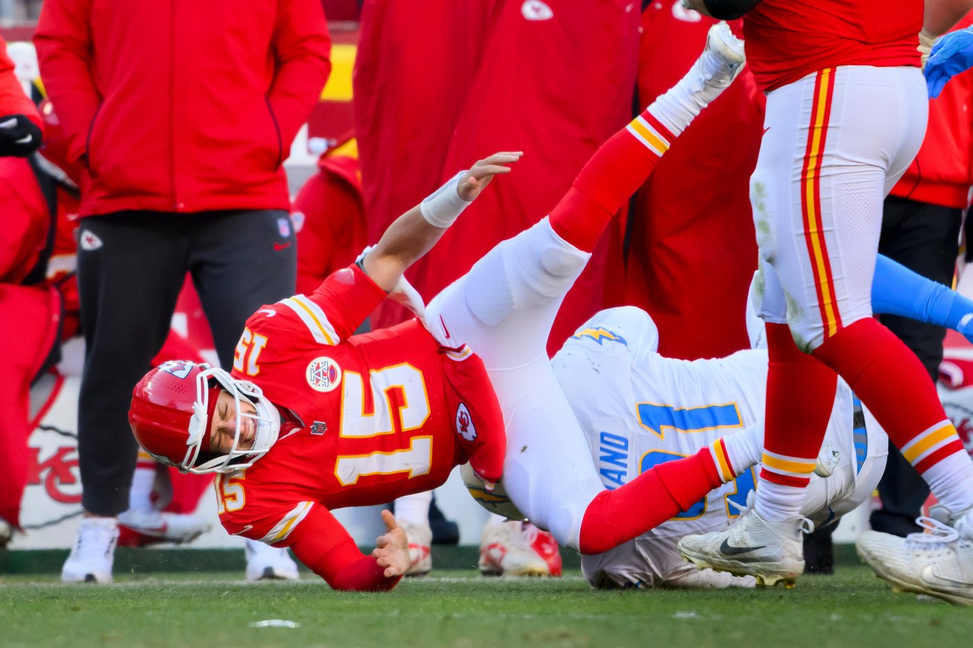 Chiefs quarterback Patrick Mahomes to get second opinion on torn ACL ...