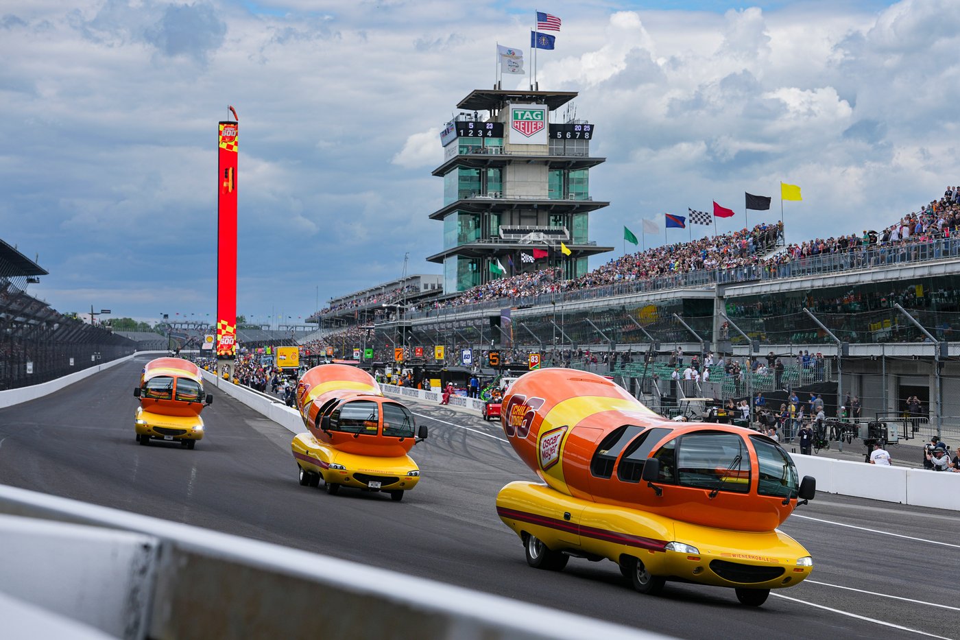 Oscar Mayer's Wienermobile race is coming back to the Indy 500
