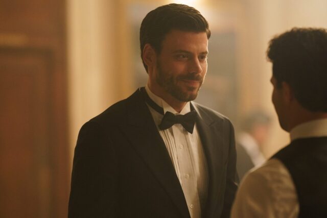 'Heated Rivalry' star François Arnaud on navigating fame, fans and ...