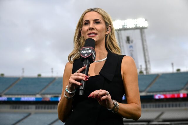 From sideline sprints to surprise interviews, ESPN's Laura Rutledge ...