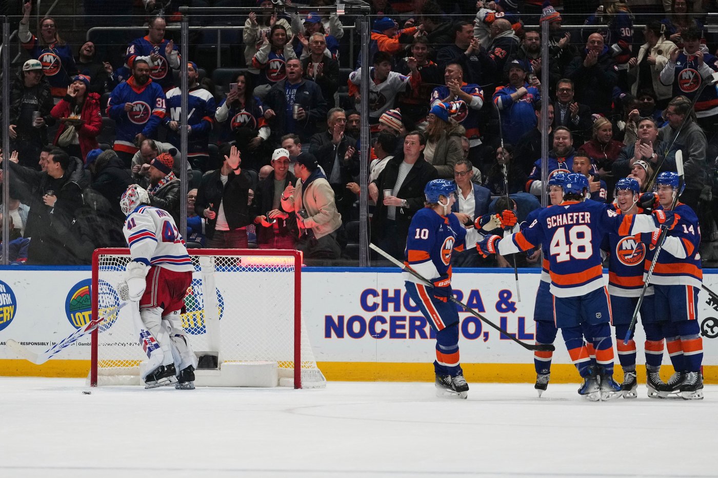 Islanders roll past Rangers 5-2 in Palat’s first game