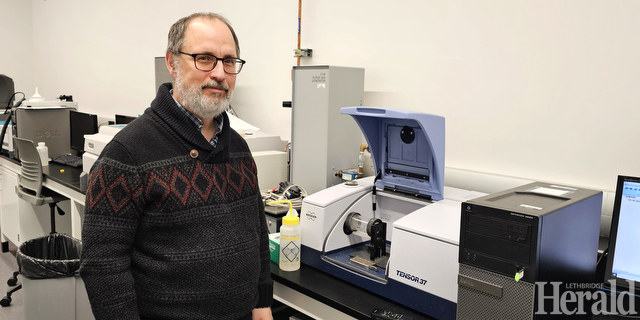 Professor addresses Co2 impact on the planet