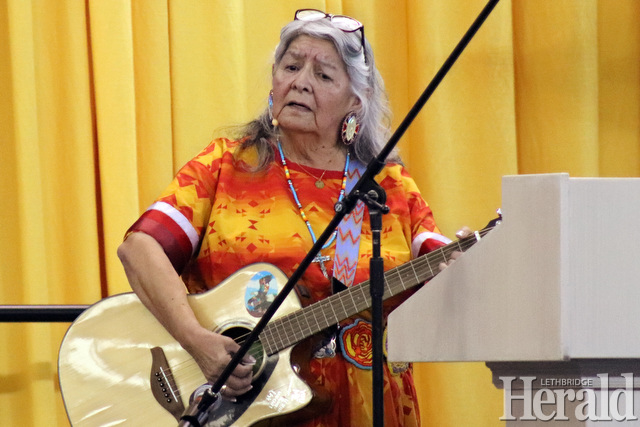 Elder tells convention about residential school journey